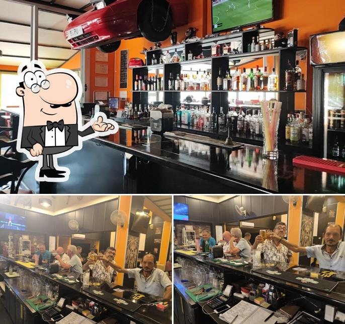 The Grease Monkey Pub Restaurant - Restaurant menu, prices and reviews