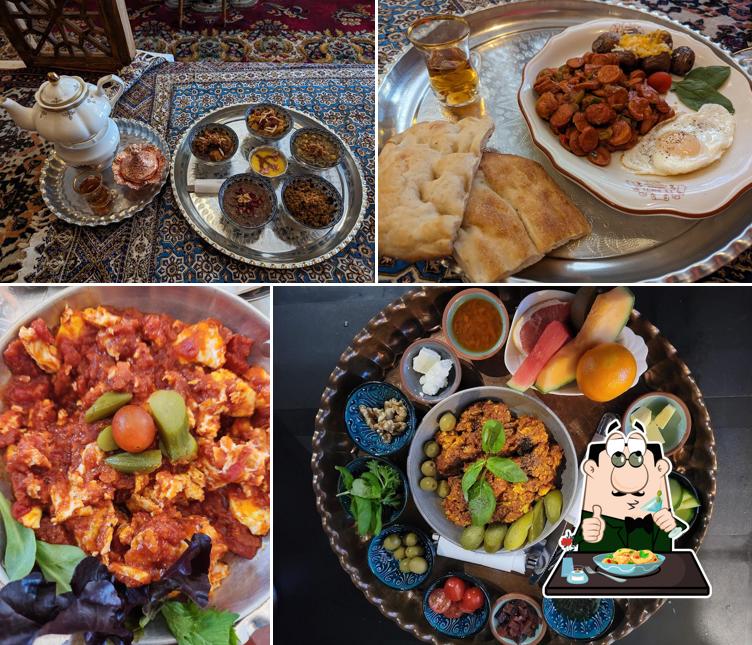 Café Toranj Plateau, Montréal - Restaurant menu, prices and reviews