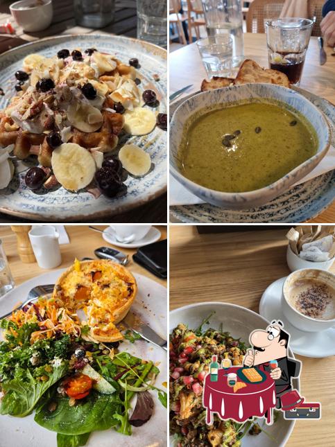 Top 4 restaurants with flapjack in Stockbridge, England, january 2026 ...