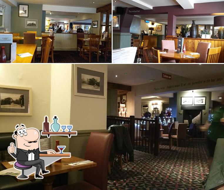 Bowling Green, Charnock Richard - Restaurant menu, prices and reviews