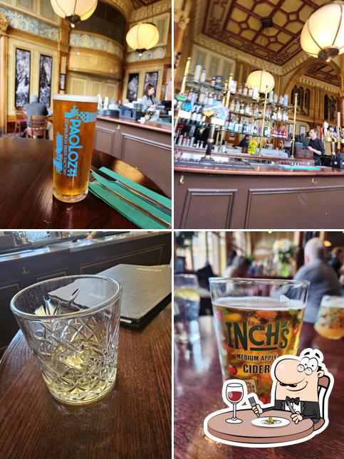 Tiles Bar, Edinburgh - Restaurant menu, prices and reviews