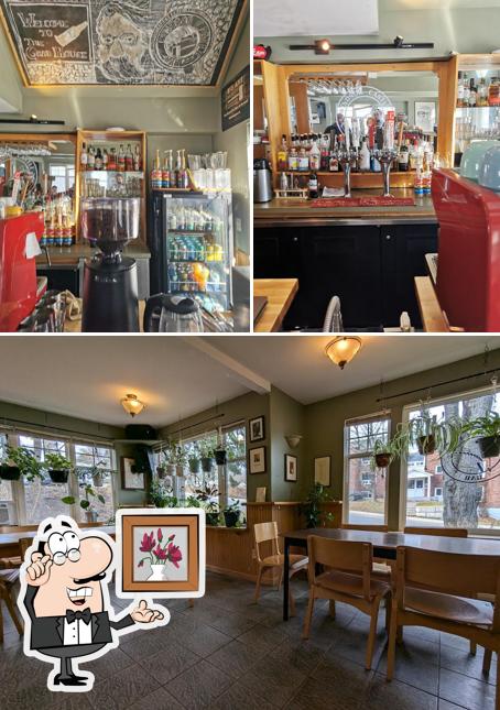 UNB Grad House - Windsor Castle Bar, Fredericton - Restaurant menu ...