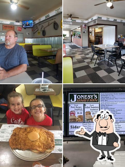 Jonesy's Junction, Akron - Restaurant menu, prices and reviews