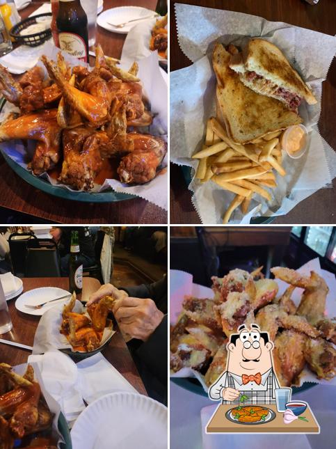 Loose Moose Saloon, Pittsburgh - Restaurant menu, prices and reviews