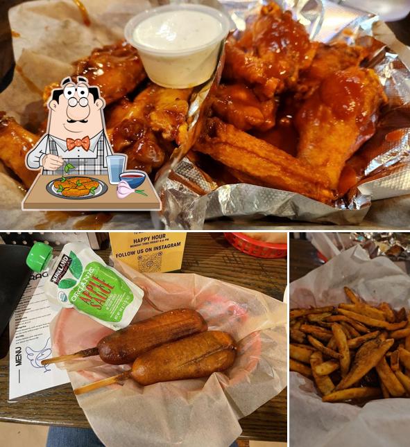 Wings y Mas, Tucson - Restaurant menu, prices and reviews