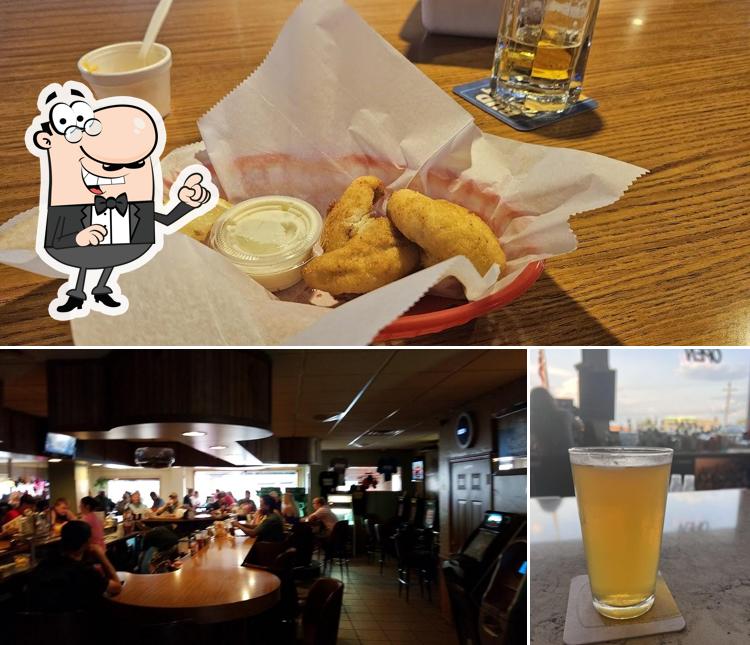 Applejack's Restaurant & Pub, Marinette - Restaurant menu, prices and ...