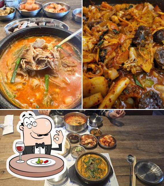 Moo Bong Ri Korean Restaurant 무봉리 순대국 (스와니점) Atlanta Suwanee, GA ...