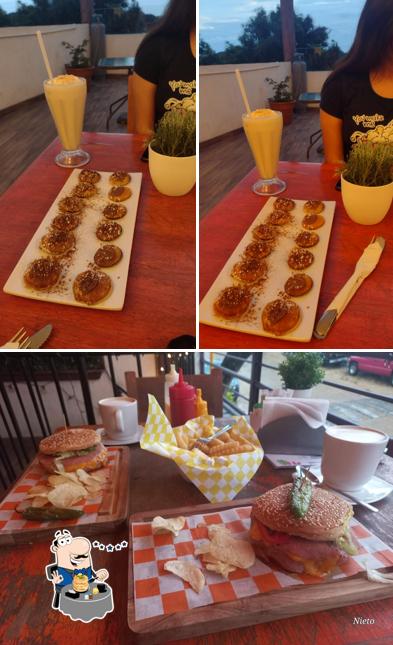 Jacaranda Café, Tacámbaro de Codallos - Menú del restaurante, precios y ...