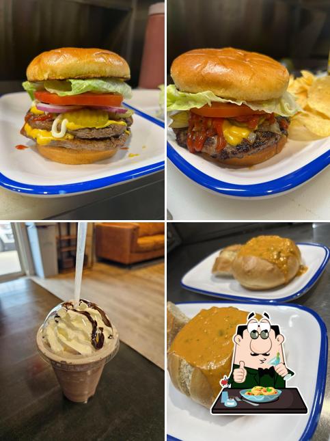 Red White & Brew Coffee Co., Britt - Restaurant menu, prices and reviews