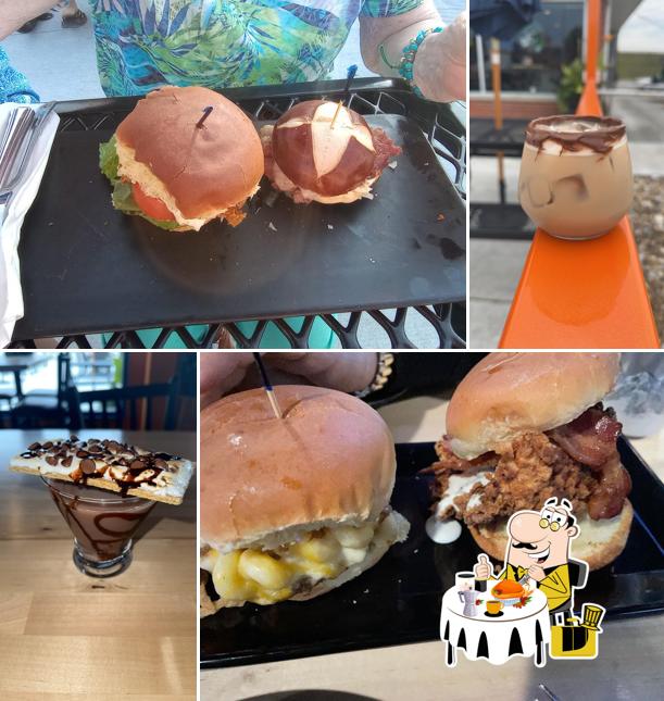 Raging Ryno's, Cedar Rapids - Restaurant menu, prices and reviews