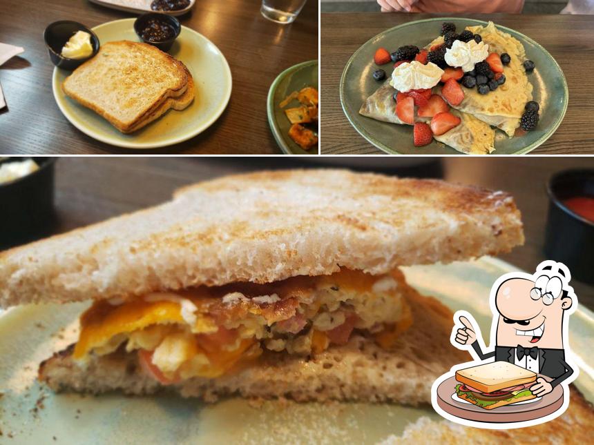 Brunch Berry, New Berlin - Restaurant menu, prices and reviews