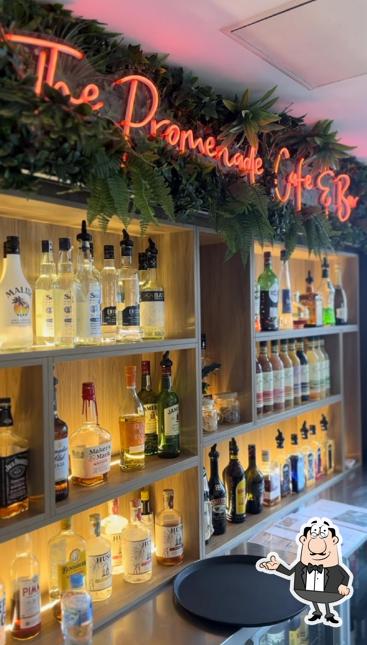 The Promenade Cafe and Bar, Surfers Paradise - Restaurant menu, prices ...