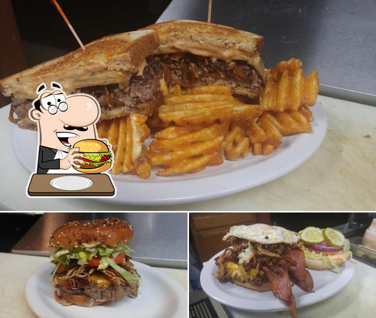 Pla-Mor Bar & Grill, Maple Valley - Restaurant menu, prices and reviews