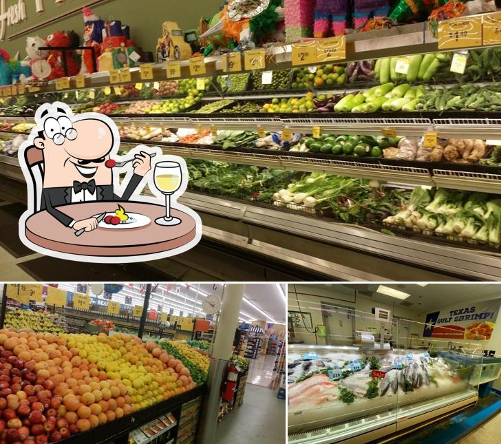 Fiesta Mart #79, Houston - Restaurant menu, prices and reviews