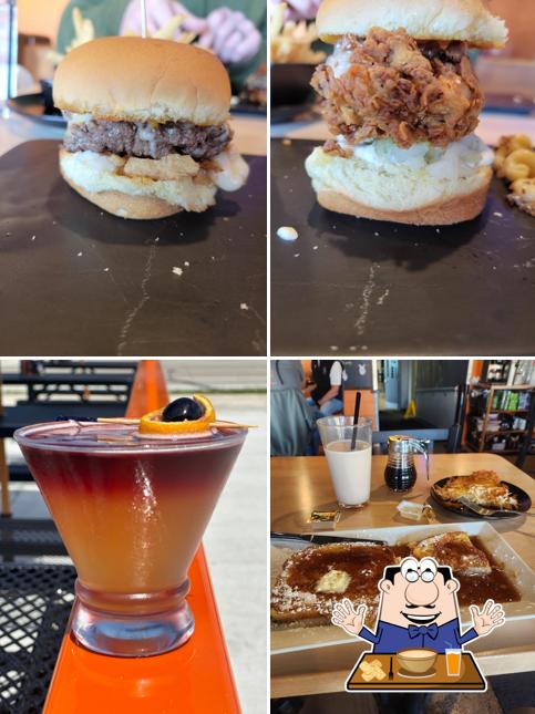 Raging Ryno's, Cedar Rapids - Restaurant menu, prices and reviews