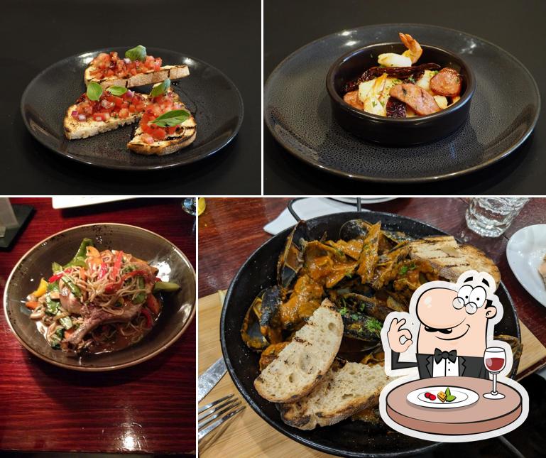 Steam Packet Hotel, Williamstown - Restaurant menu, prices and reviews