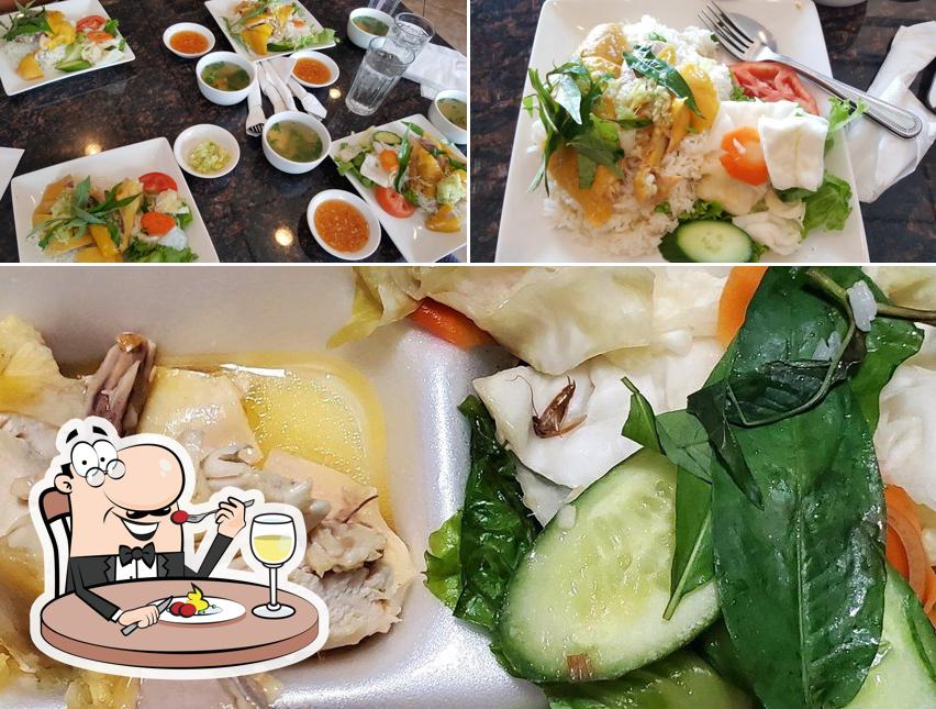 Cơm Gà Houston, Houston - Restaurant menu, prices and reviews
