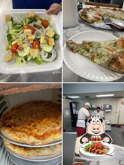 Monroe Pizzeria and Tavern, Monroe - Restaurant menu, prices and reviews