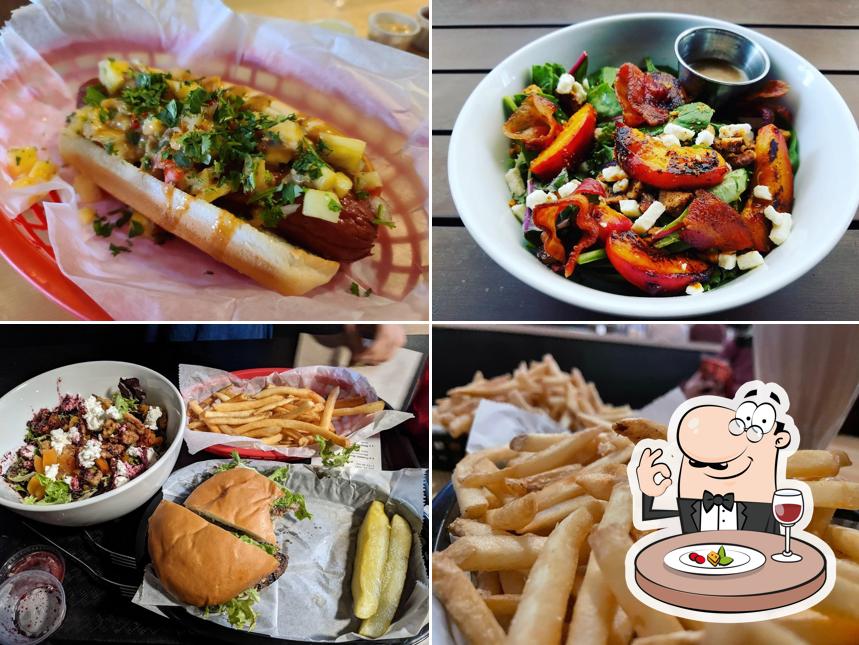 Top 4 restaurants with cheddar burgers in Lawrence, september 2025 ...