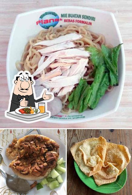 Bakmi Pinangsia, Jakarta - Restaurant menu, prices and reviews