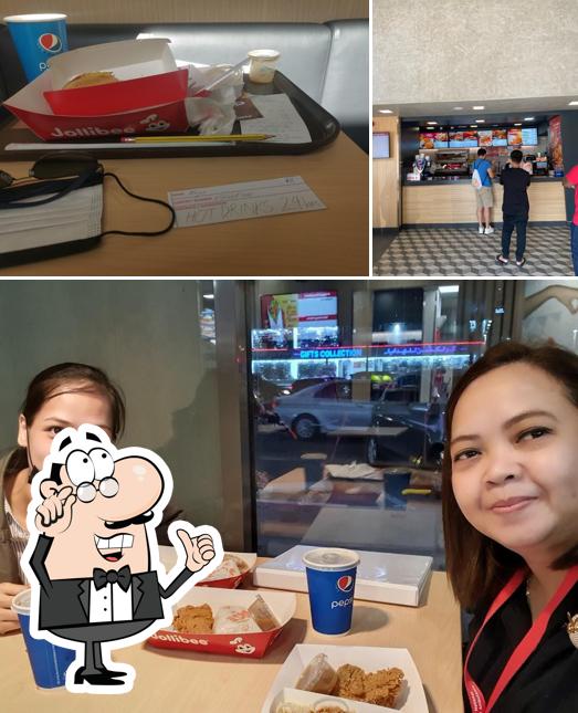 Jollibee Hamdan Street, Abu Dhabi - Restaurant menu, prices and reviews