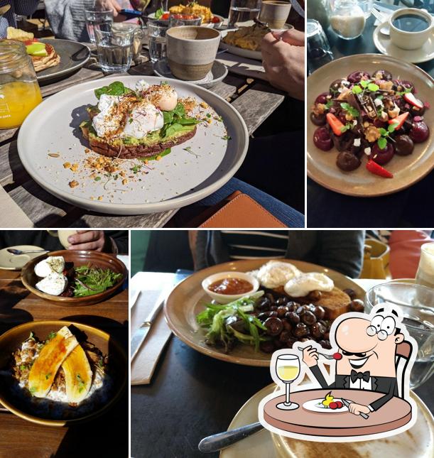 Two Before Ten Aranda, Aranda - Restaurant menu, prices and reviews