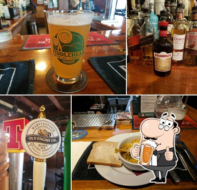 Top 5 restaurants with sandwiches in Chester, Vermont, november 2025 ...