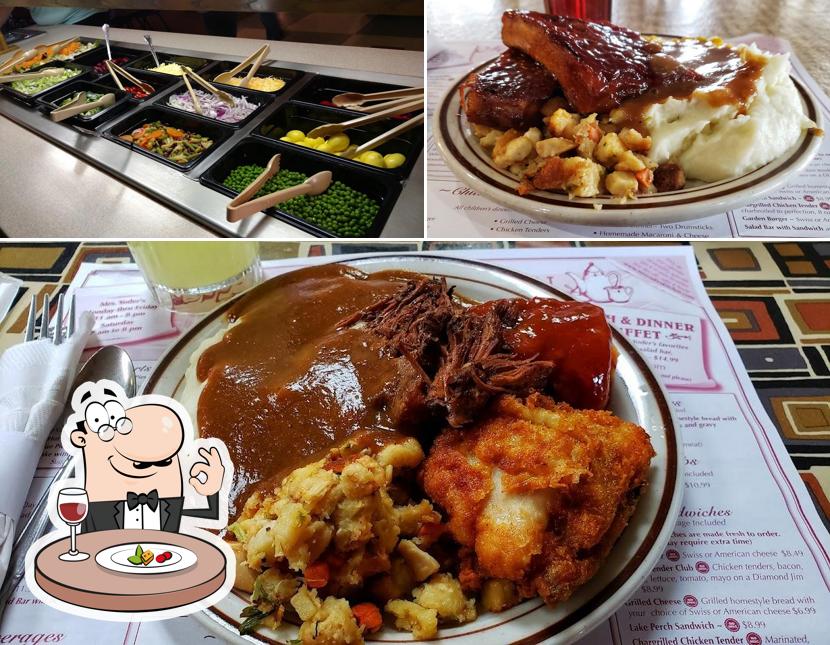 Mrs. Yoder's Kitchen, Mount Hope - Restaurant menu, prices and reviews