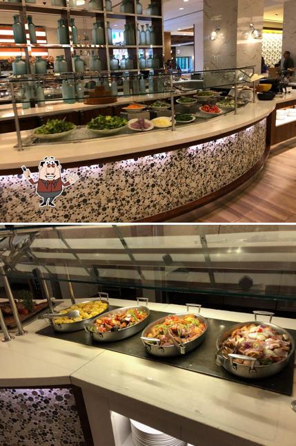 Poseidons Table buffet, Atlantis - Restaurant menu, prices and reviews