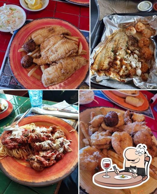 Top 5 restaurants with italian lasagna in Kill Devil Hills, november ...