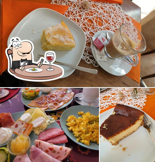 Cafeteria Moni, Porto Cristo - Restaurant menu, prices and reviews