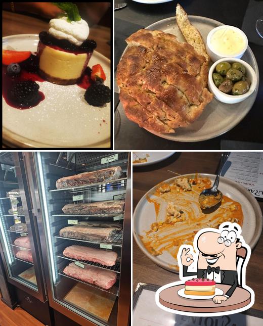 Entourage Naperville, Naperville - Restaurant menu, prices and reviews