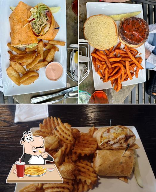 Hank's Tavern on the River, Three Rivers - Restaurant menu, prices and ...