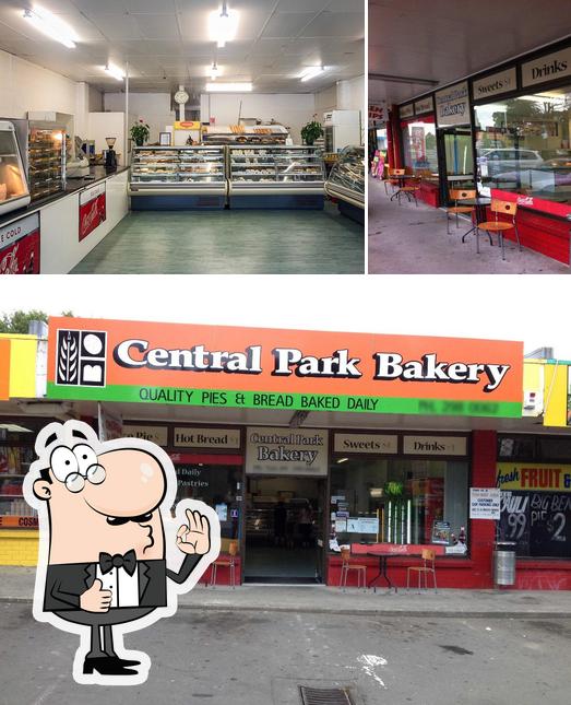 Top 2 restaurants with pie Floater in Papakura, october 2025 ...