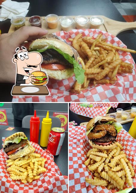 BURGER MUNCH. KOSHER, Montréal - Restaurant menu, prices and reviews