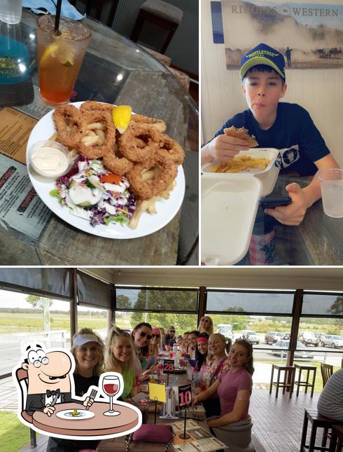 Bottletree Hotel, Fernvale - Restaurant menu, prices and reviews