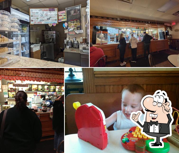 Pop's Frozen Custard, Menomonee Falls - Restaurant menu, prices and reviews