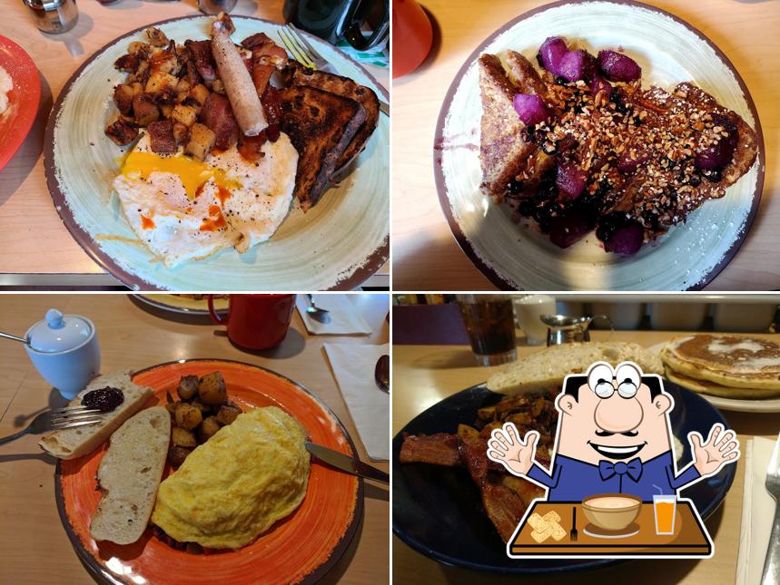 Top 5 restaurants with blueberry pie in Manchester, Vermont, september ...