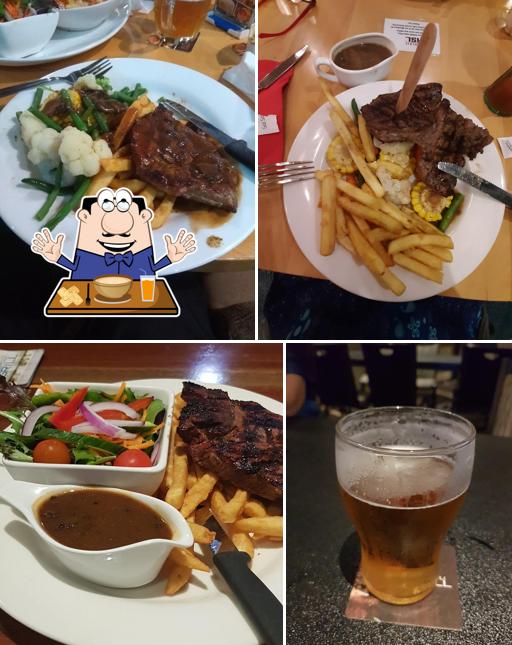 Redcliffe RSL, Redcliffe - Restaurant menu, prices and reviews