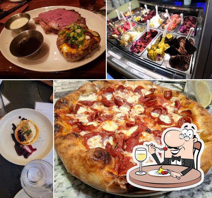 Best restaurants in La Encantada Mall - Restaurant Guru