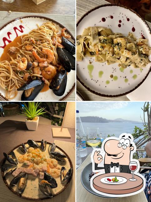 Emfasis Restaurant, Oia - Restaurant menu, prices and reviews