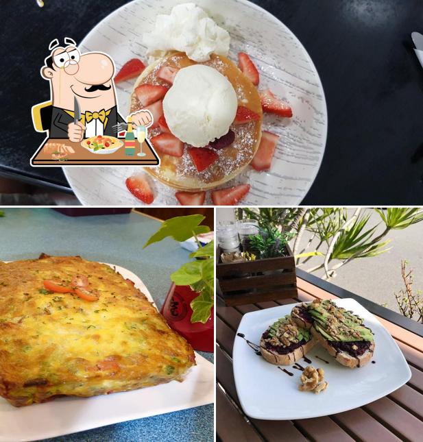 Red Cardinal Cafe, Underwood - Restaurant menu, prices and reviews