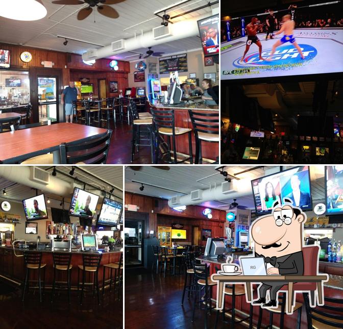 Happy Moose Bar and Grill, Mentor - Restaurant menu, prices and reviews
