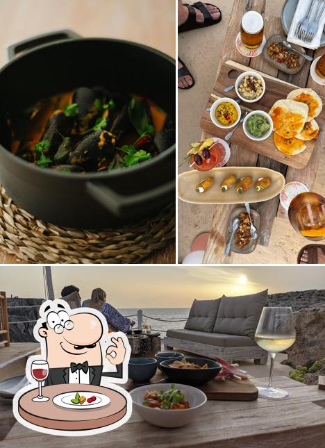 Coral Menorca Restaurante, Torre del Ram - Restaurant menu, prices and ...