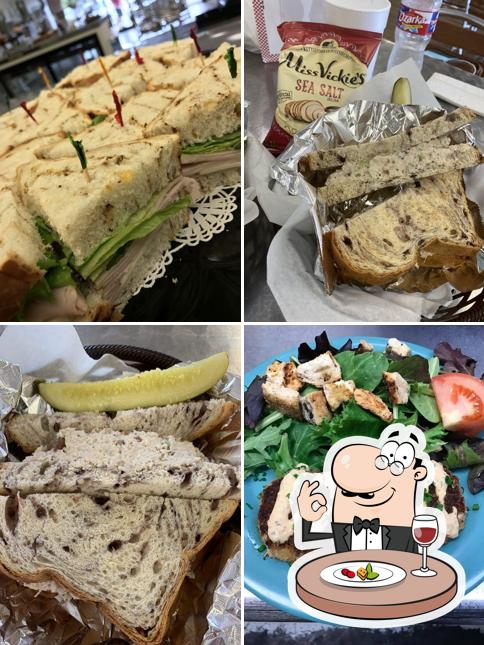 Taylor Center Deli, Corpus Christi - Restaurant menu, prices and reviews