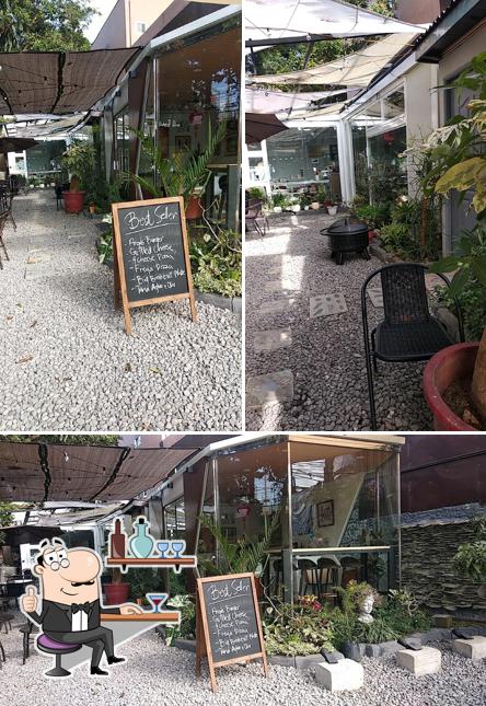 Freya Studio Cafe and Bakery, Lipa - Restaurant menu, prices and reviews