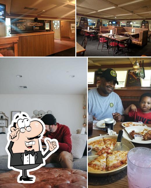 Pizza Hut, Louisa - Restaurant menu, prices and reviews