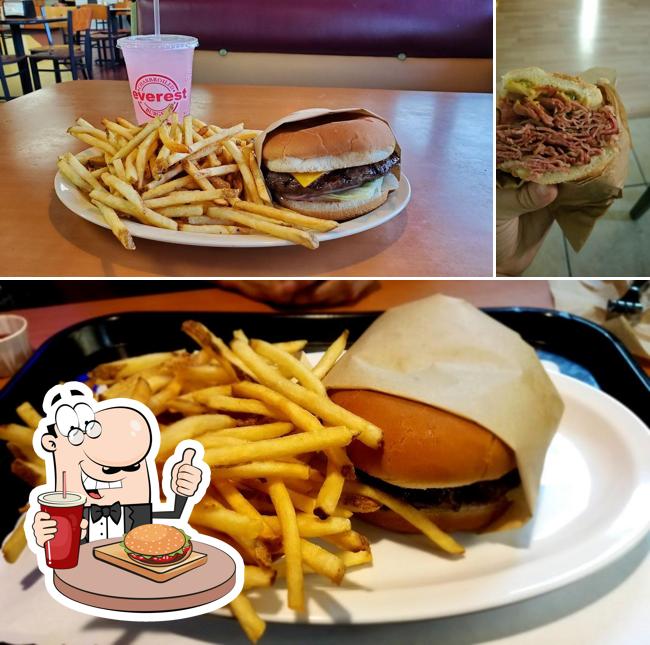 Everest Burgers, Santa Clarita - Restaurant menu, prices and reviews