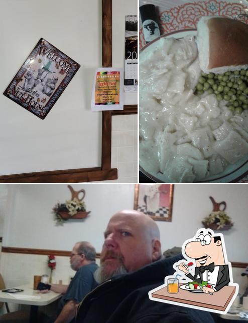 Christines Cafe, Desloge - Restaurant menu, prices and reviews