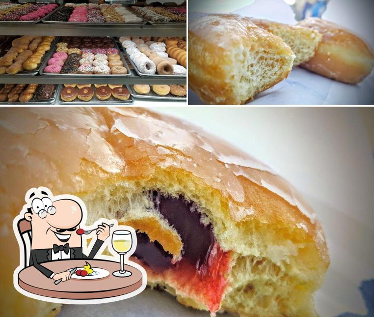Jelly Donut, Yucca Valley - Restaurant menu, prices and reviews